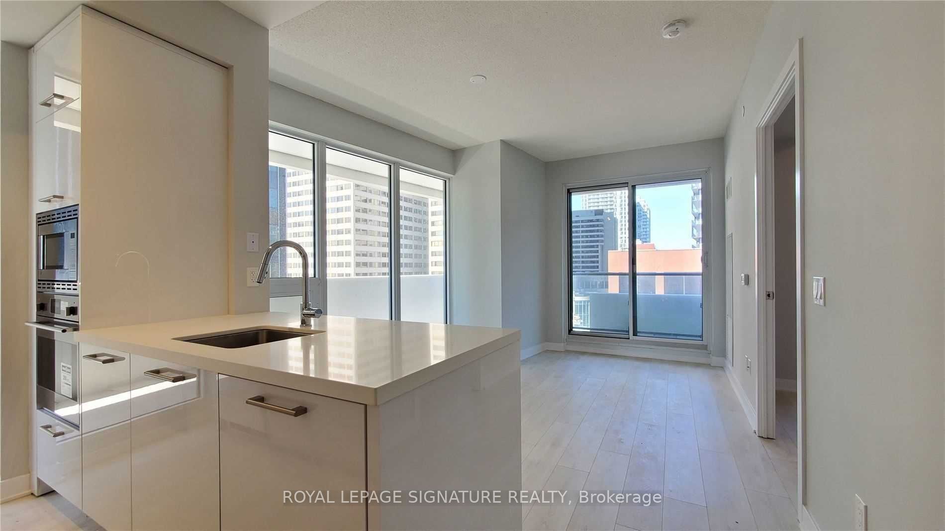 809 - 2221 Yonge St, Toronto | Leased, C8176100 | Condos.ca