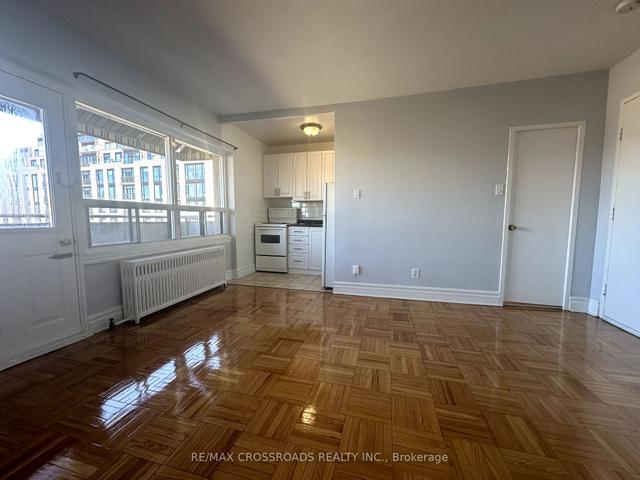 302 - 2770 Yonge St, Toronto | For Rent @ $2,095 | Condos.ca