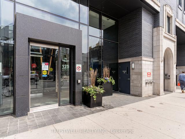1009 - 125 Peter St, Toronto | Sold, C8232400 | Condos.ca