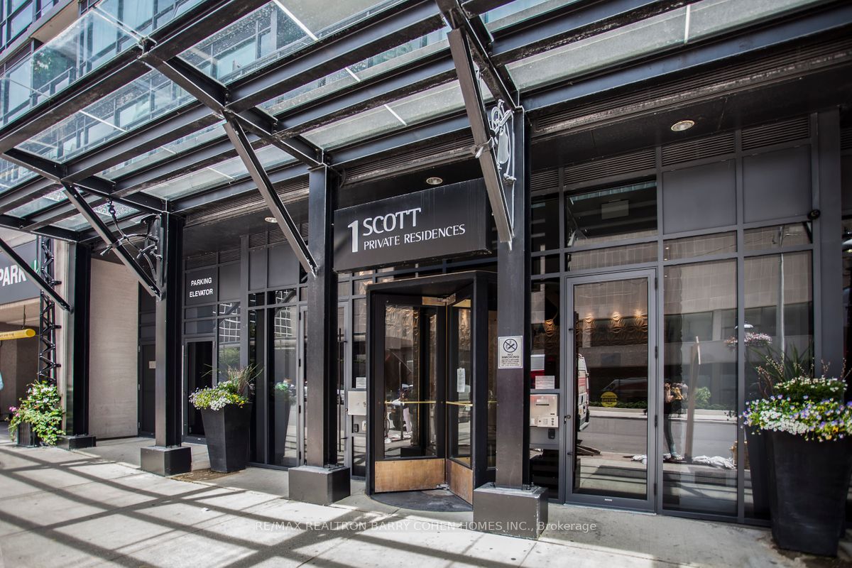 607 - 1 Scott St, Toronto | Leased, C8235354 | Condos.ca
