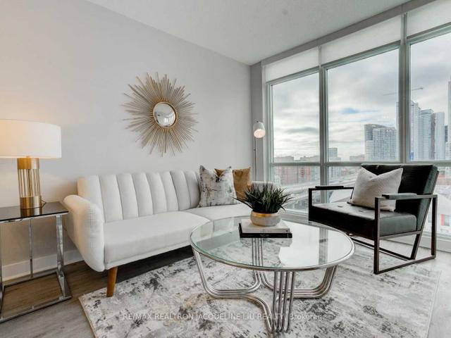 1102 - 11 Brunel Crt, Toronto | Leased, C8238732 | Condos.ca