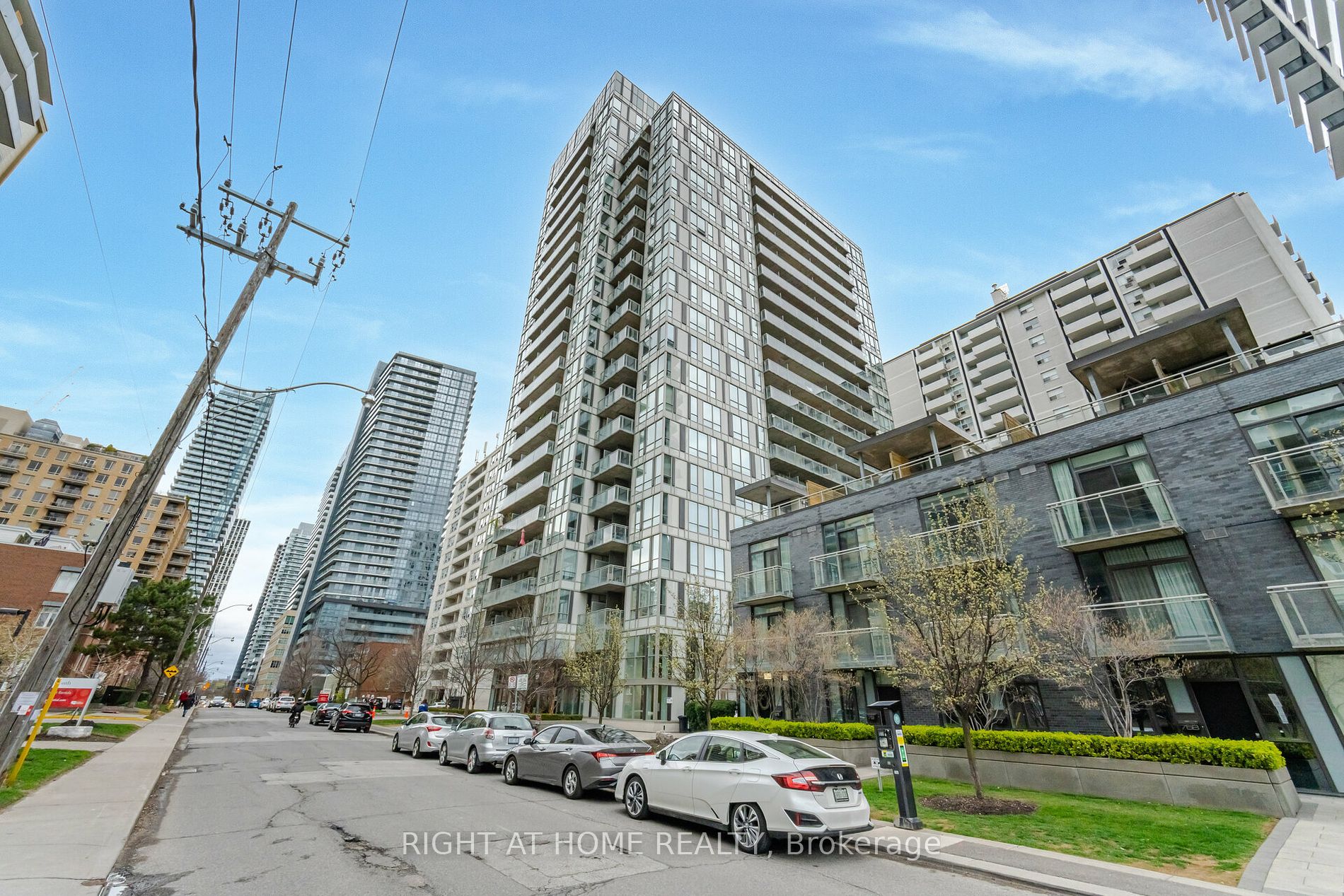 808 - 83 Redpath Ave, Toronto | For Sale @ $699,900 | Condos.ca