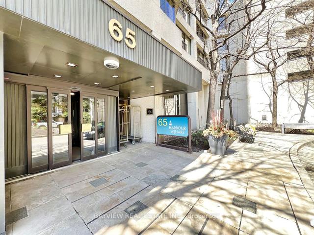 3205 - 65 Harbour Sq, Toronto | Sold, C8277690 | Condos.ca