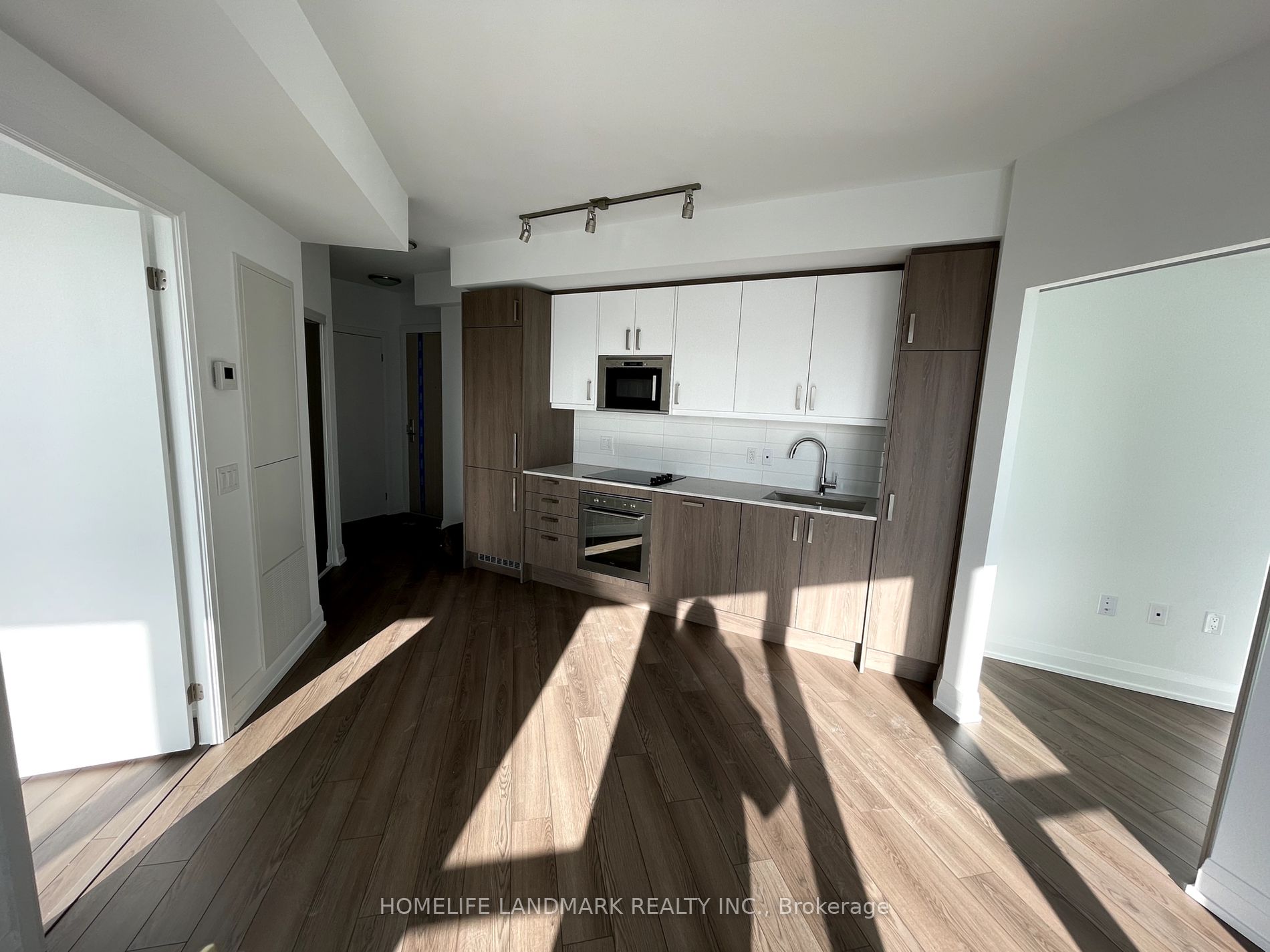 1902 - 77 Mutual St, Toronto | Leased, C8279056 | Condos.ca