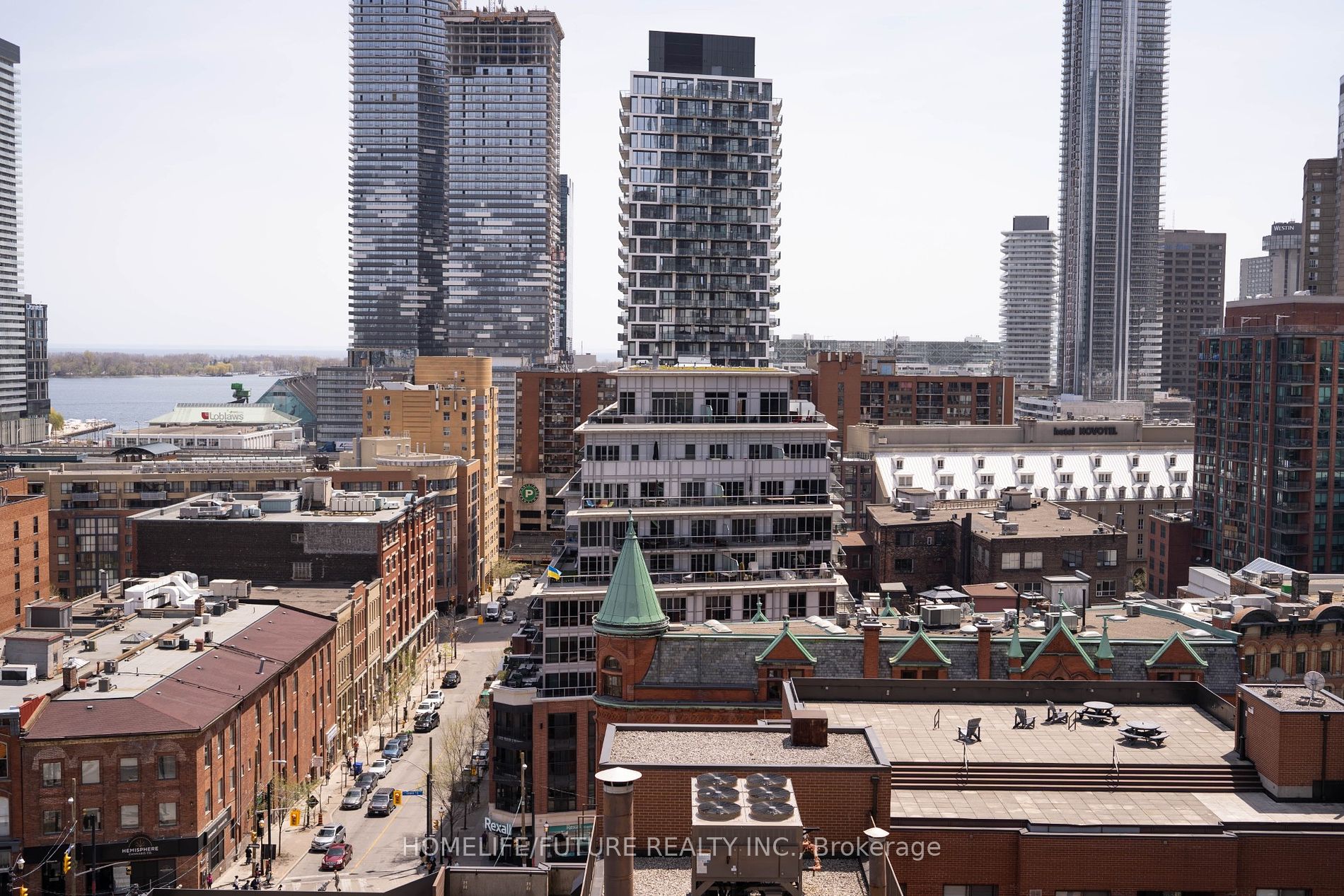 1304 - 60 Colborne St, Toronto | Leased, C8288436 | Condos.ca