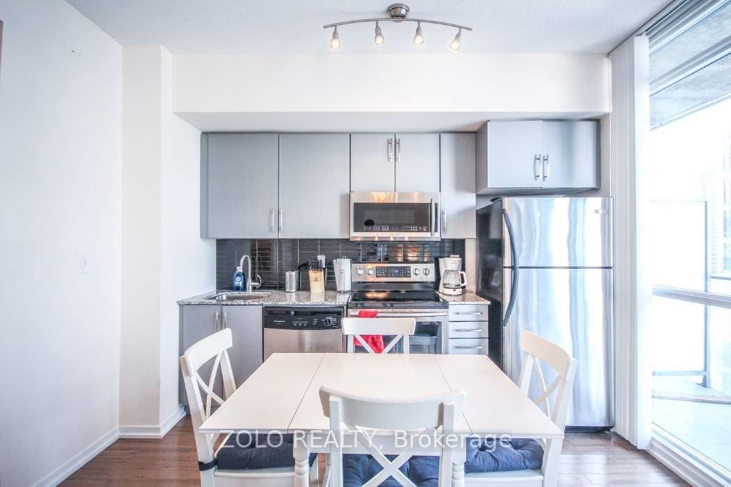 2007 - 65 Bremner Blvd, Toronto | Leased, C8289222 | Condos.ca