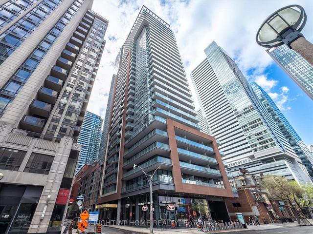 8 Mercer St Condos | 9 Condos for Sale & 8 Condos for Rent | Condos.ca