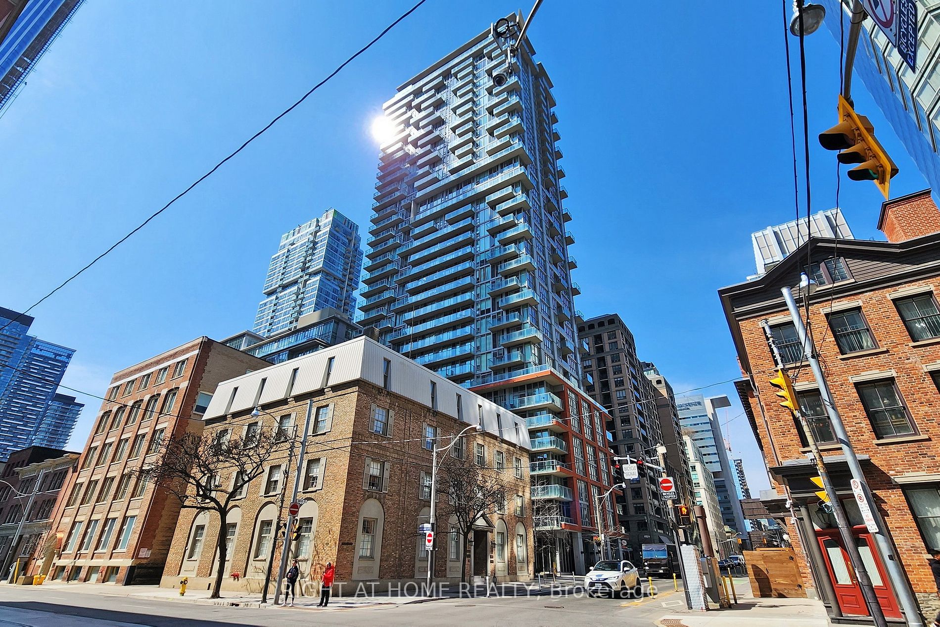 2205 - 126 Simcoe St, Toronto | Terminated, C8301040 | Condos.ca