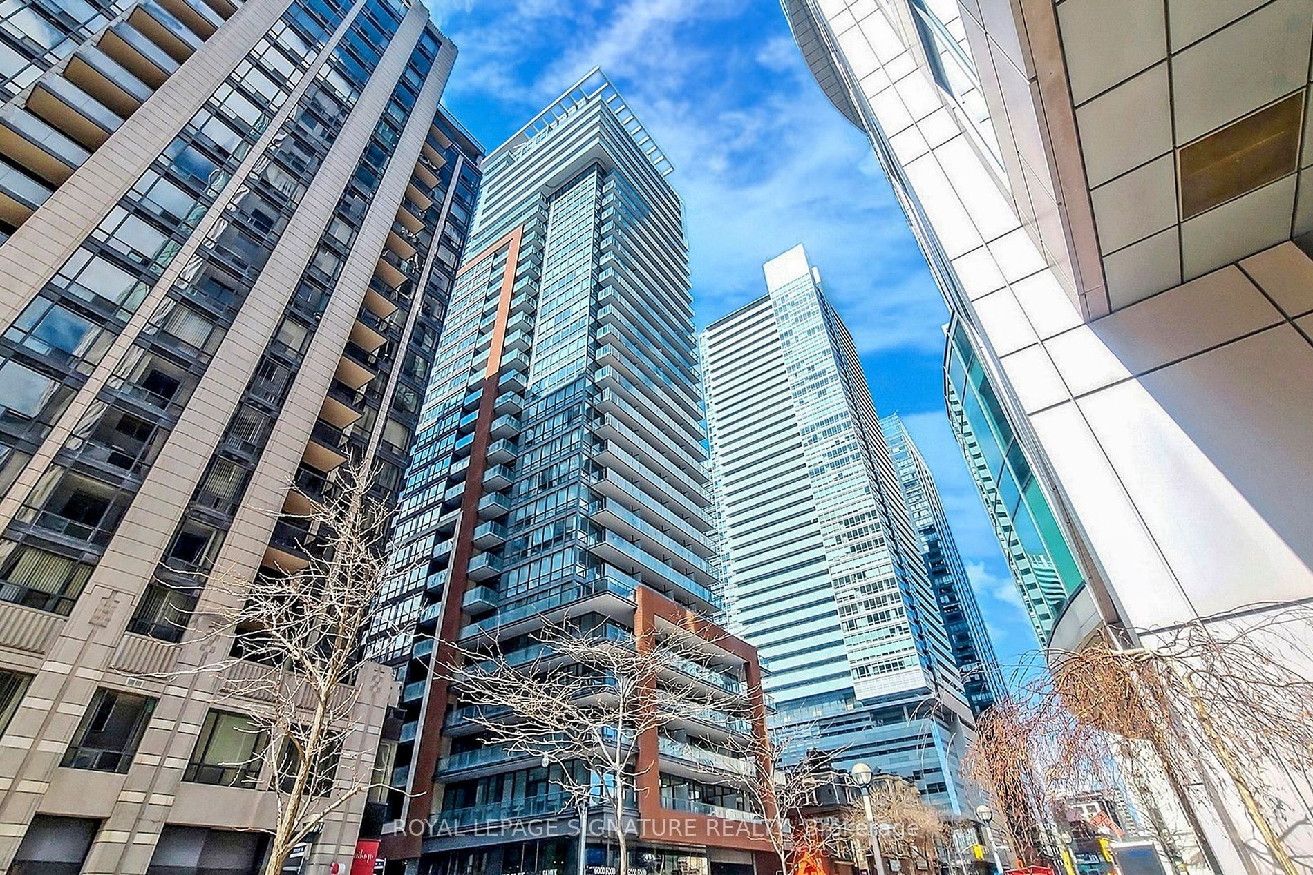 606 - 8 Mercer St, Toronto | Leased, C8301838 | Condos.ca
