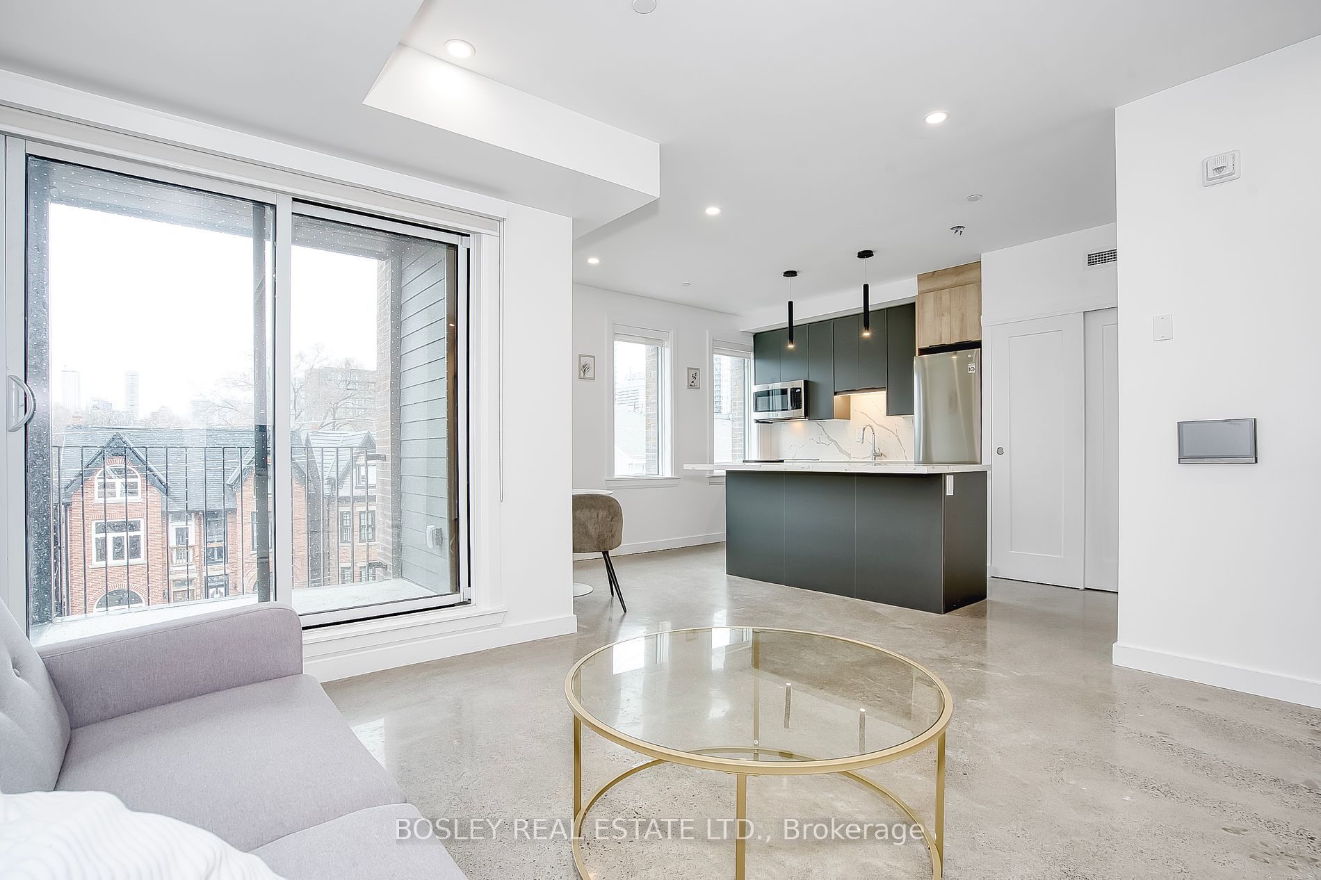 44 - 41 River St, Toronto | Leased, C8309126 | Condos.ca