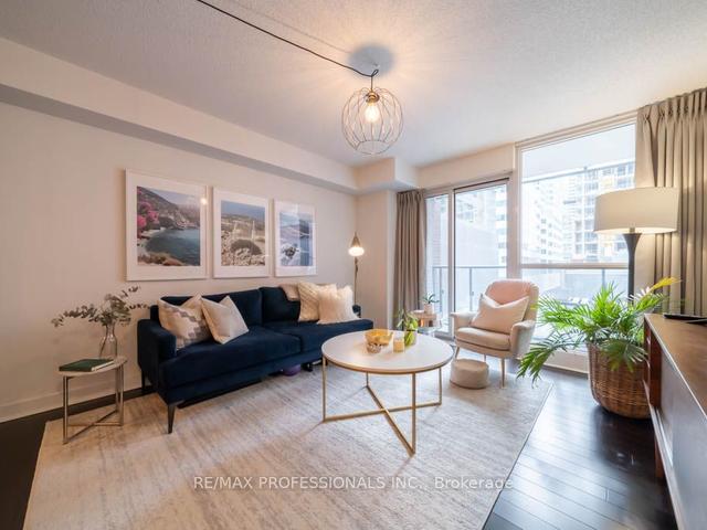 295 Adelaide St W | The Pinnacle on Adelaide Condos | 9 Condos for Sale ...