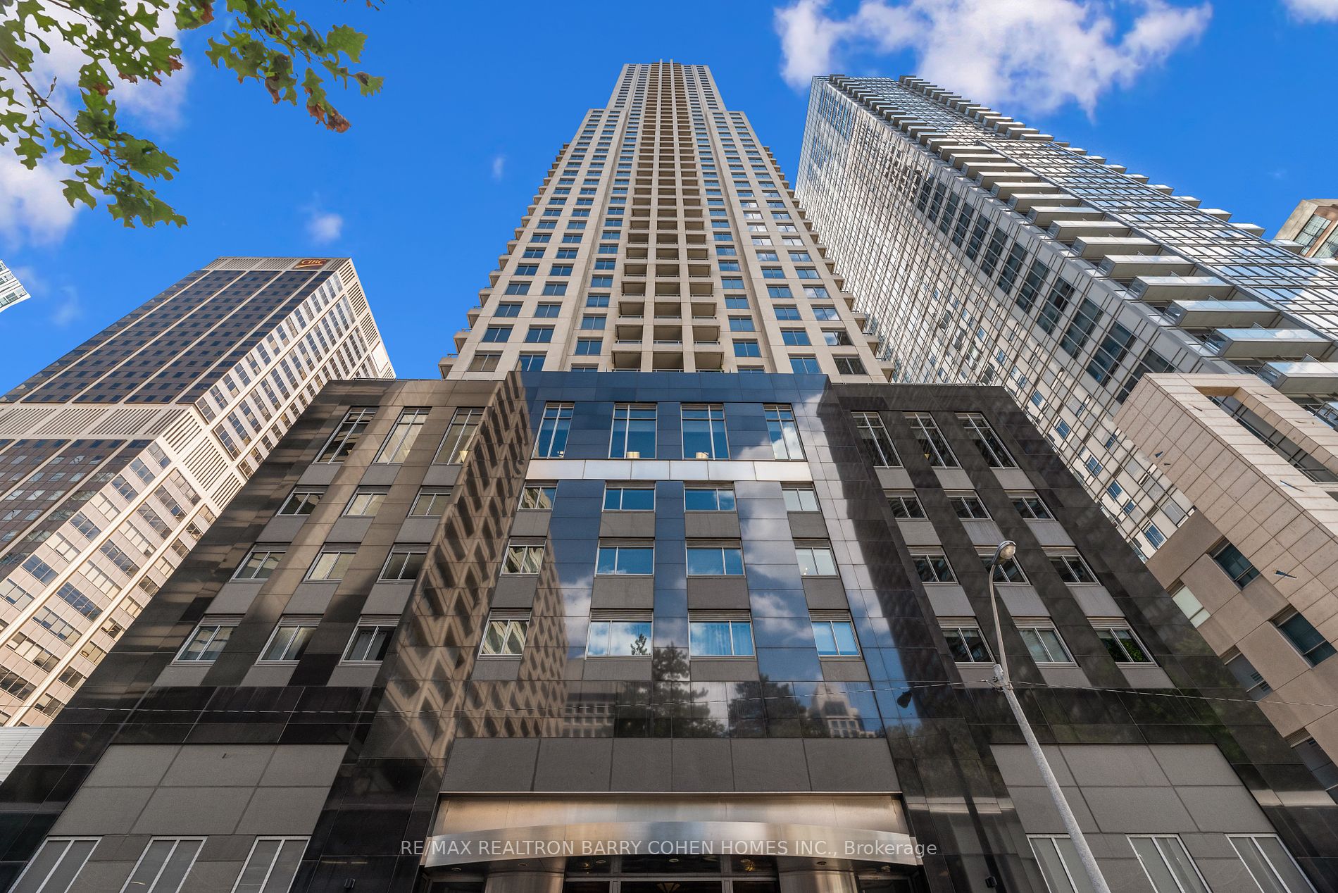 2703 - 35 Balmuto St, Toronto | Leased, C8335912 | Condos.ca