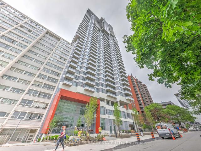 LPH17 - 50 Dunfield St, Toronto | Leased, C8407338 | Condos.ca