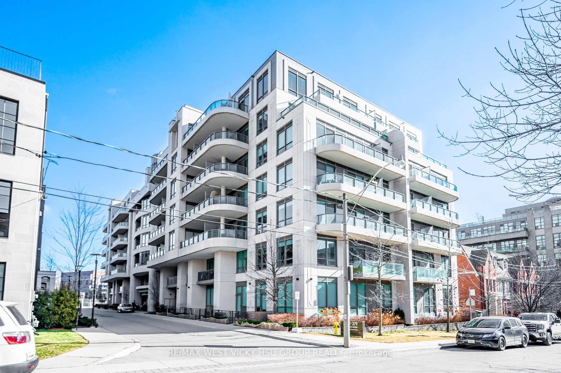 517 - 377 Madison Ave, Toronto | Sold, C8425686 | Condos.ca
