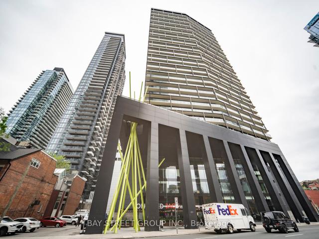 2707 - 125 Peter St, Toronto | Leased, C8435356 | Condos.ca
