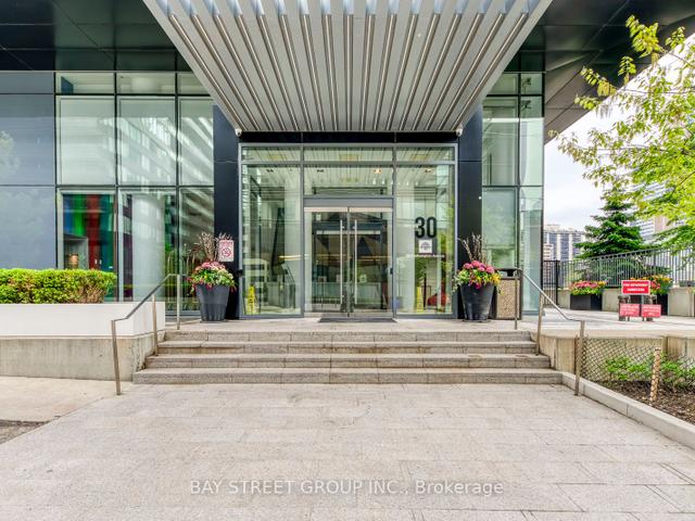 407 - 30 Roehampton Ave, Toronto | Suspended, C8446720 | Condos.ca