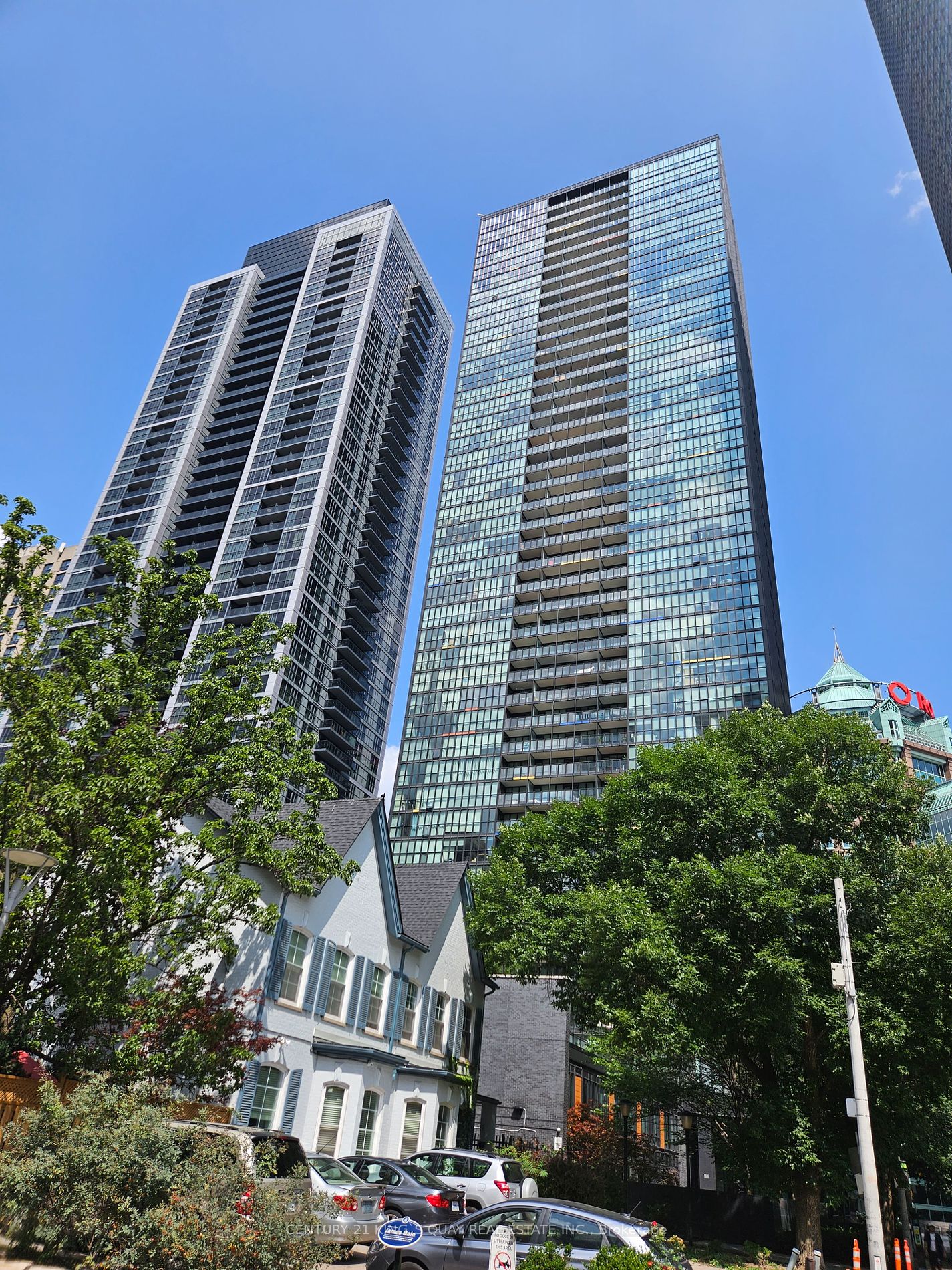 808 - 110 Charles St E, Toronto | Leased, C9008695 | Condos.ca