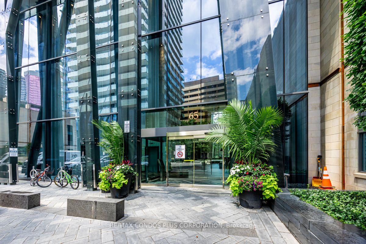 3308 - 65 St Mary St, Toronto | Terminated, C9016637 | Condos.ca