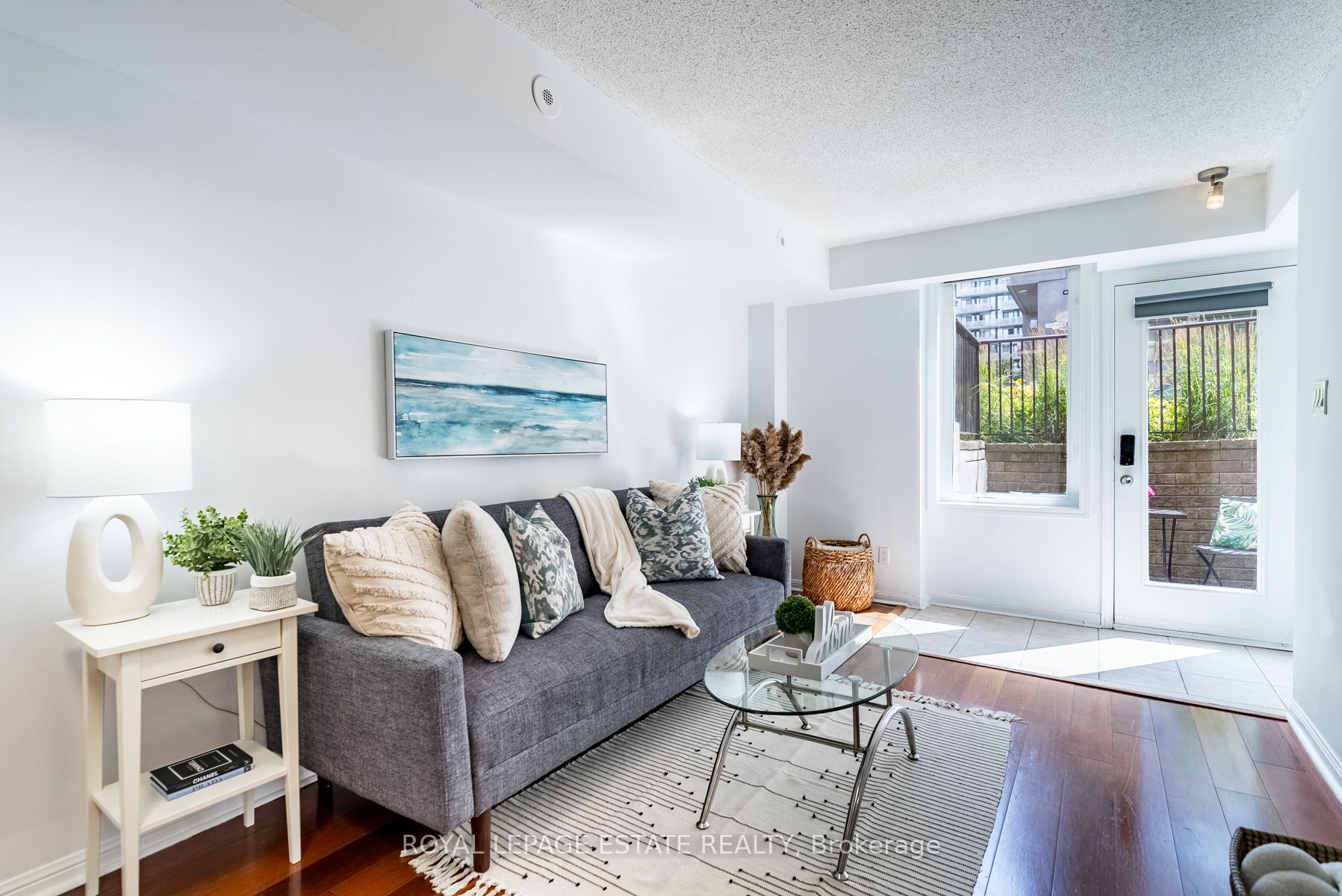 601 - 100 Strachan Ave, Toronto | Sold, C9043849 | Condos.ca