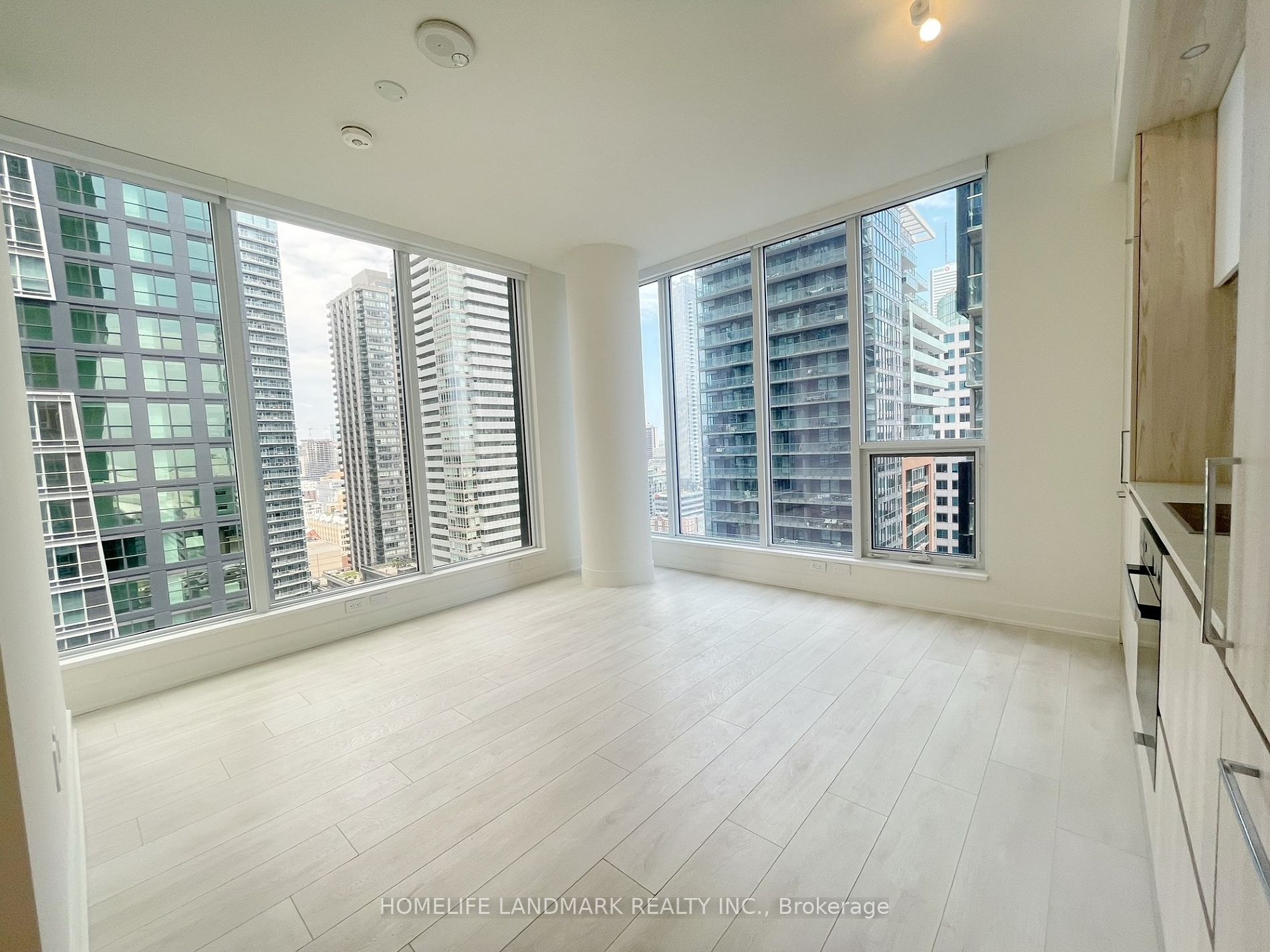 2214 - 35 Mercer St, Toronto | Leased, C9054300 | Condos.ca