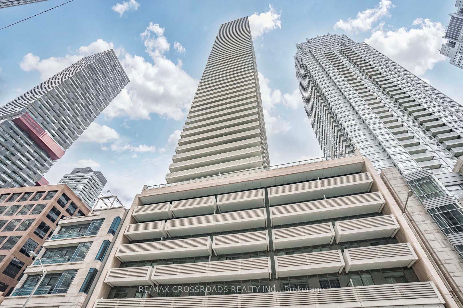 1404 - 2221 YONGE St, Toronto | Terminated, C9160745 | Condos.ca