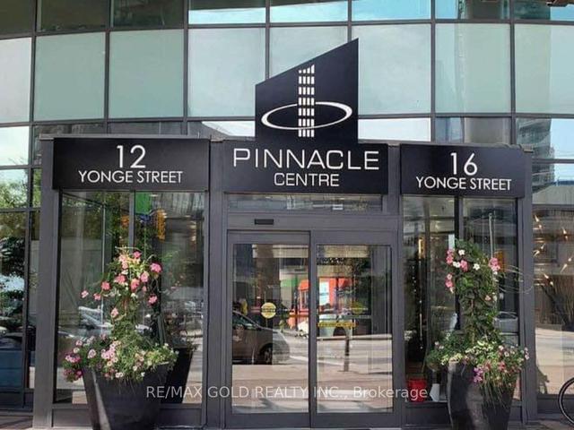 16 Yonge St | Pinnacle Centre Condos | 4 Condos for Sale & 4 Condos for ...