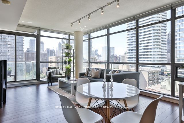 1303 - 281 Mutual St, Toronto | Sold, C9307107 | Condos.ca