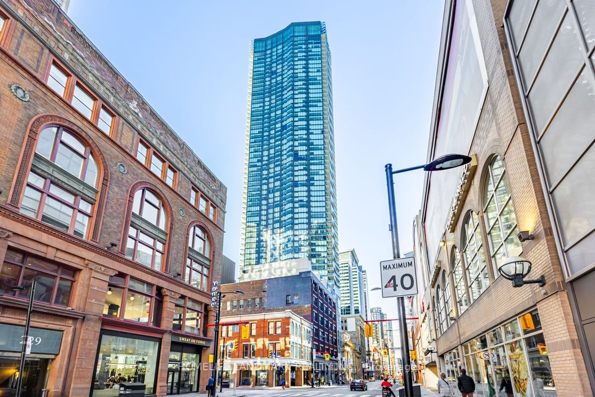 4211 - 197 Yonge St, Toronto | For Sale @ $738,000 | Condos.ca