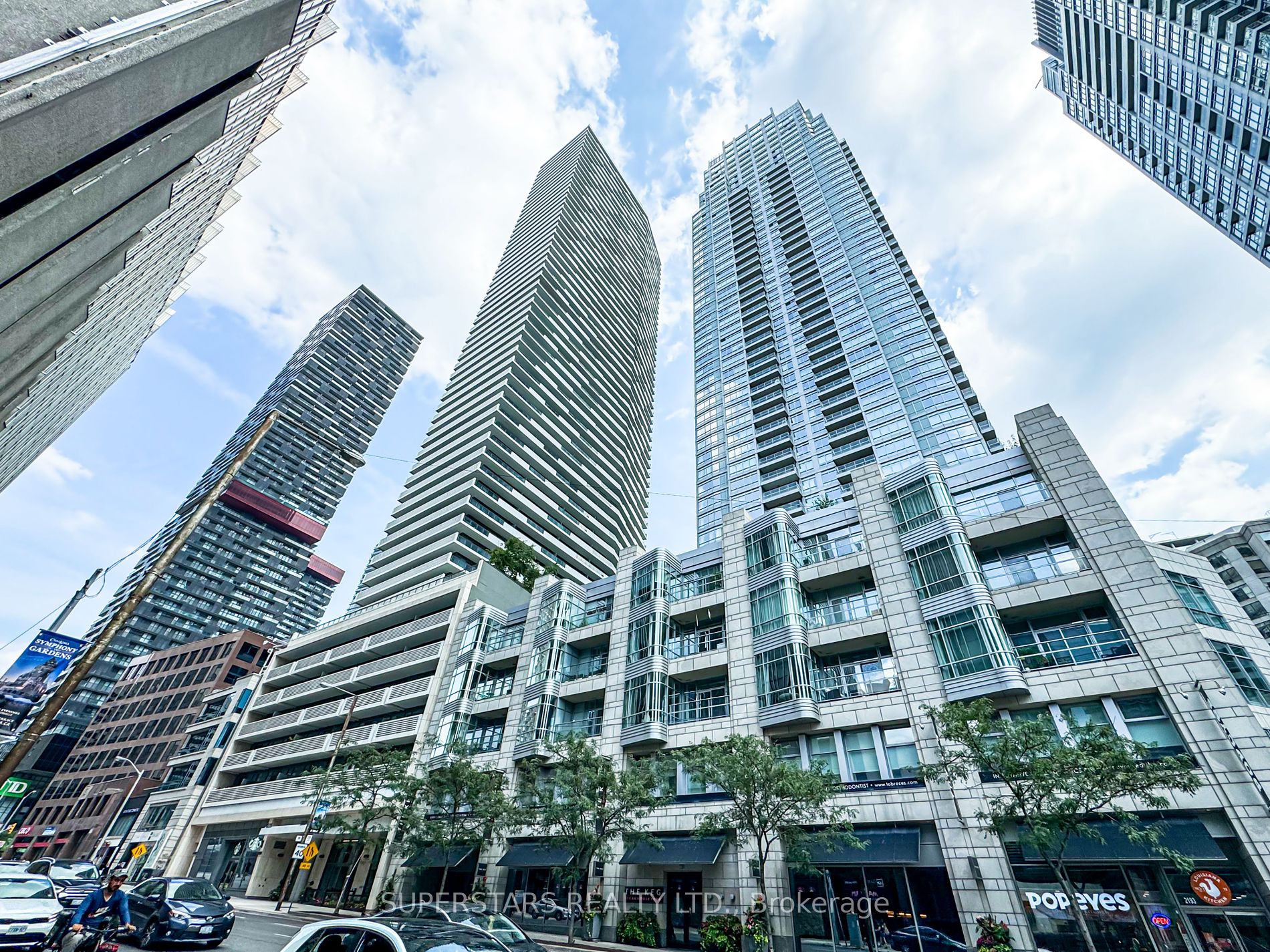 4510 - 2221 Yonge St, Toronto | Terminated, C9356843 | Condos.ca