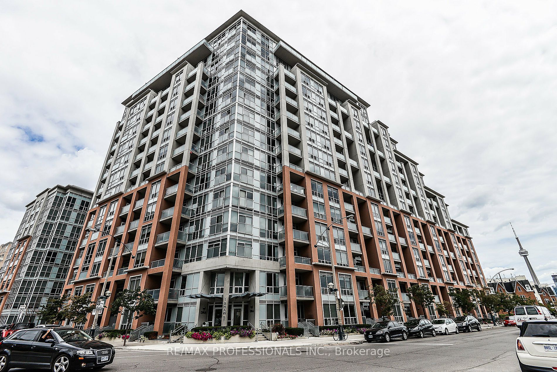 727 - 1 Shaw St, Toronto | Sold, C9365155 | Condos.ca