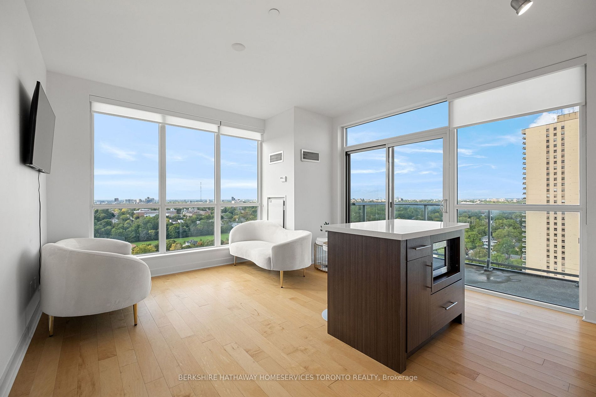 PH02 - 58 Orchard View Blvd, Toronto | Leased, C9383635 | Condos.ca