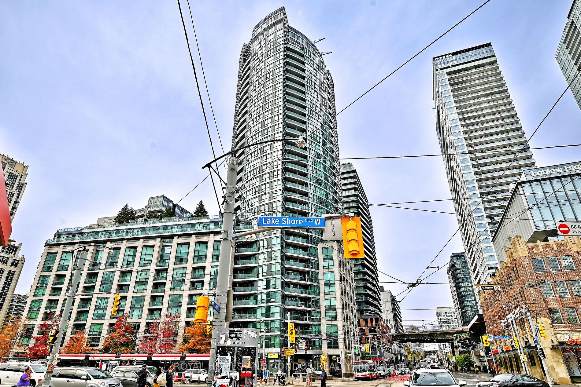 2304 - 600 Fleet St, Toronto | Leased, C9509177 | Condos.ca