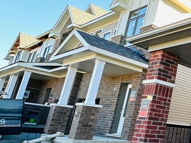 685 Ribstone Crt, | Unavailable, E11889755 | Condos.ca