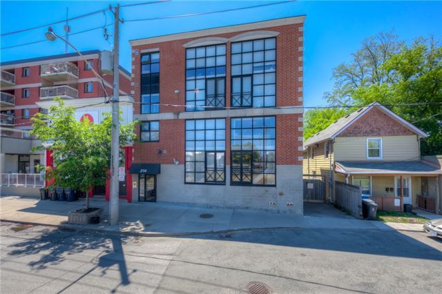 107 - 214 Main St, Toronto | Sold, E4144834 | Condos.ca