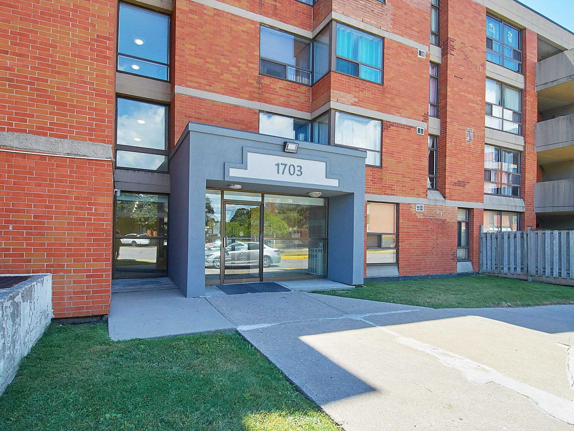 #302 - 1703 Mccowan Rd, Scarborough | Sold, E4841320 | Condos.ca
