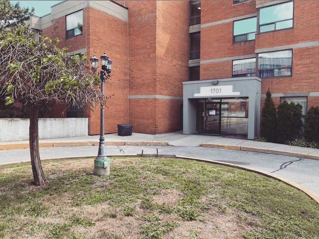 P1 - 1701 Mccowan Rd, Scarborough | Sold, E4884506 | Condos.ca