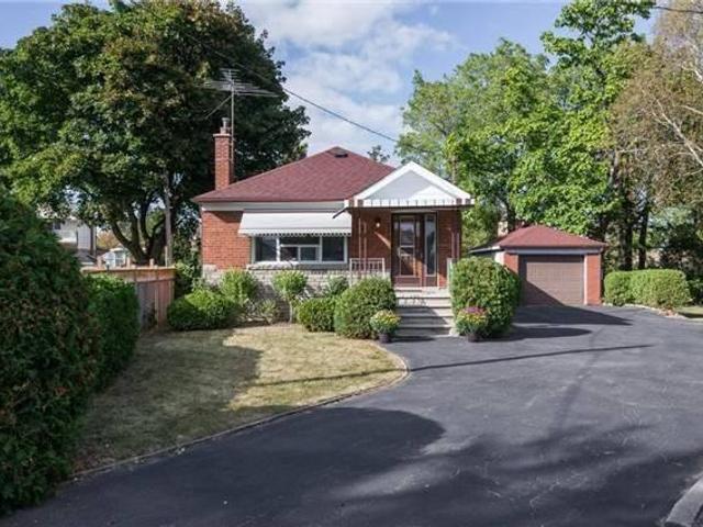 181 Flora Dr, Scarborough, ON | Condos.ca