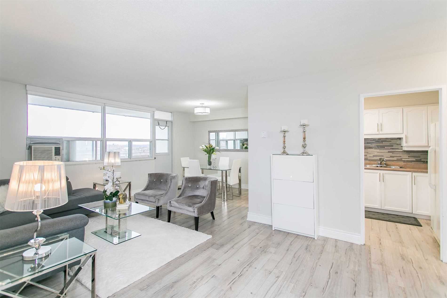 1112 - 2550 Pharmacy Ave, Scarborough | Sold, E4998095 | Condos.ca