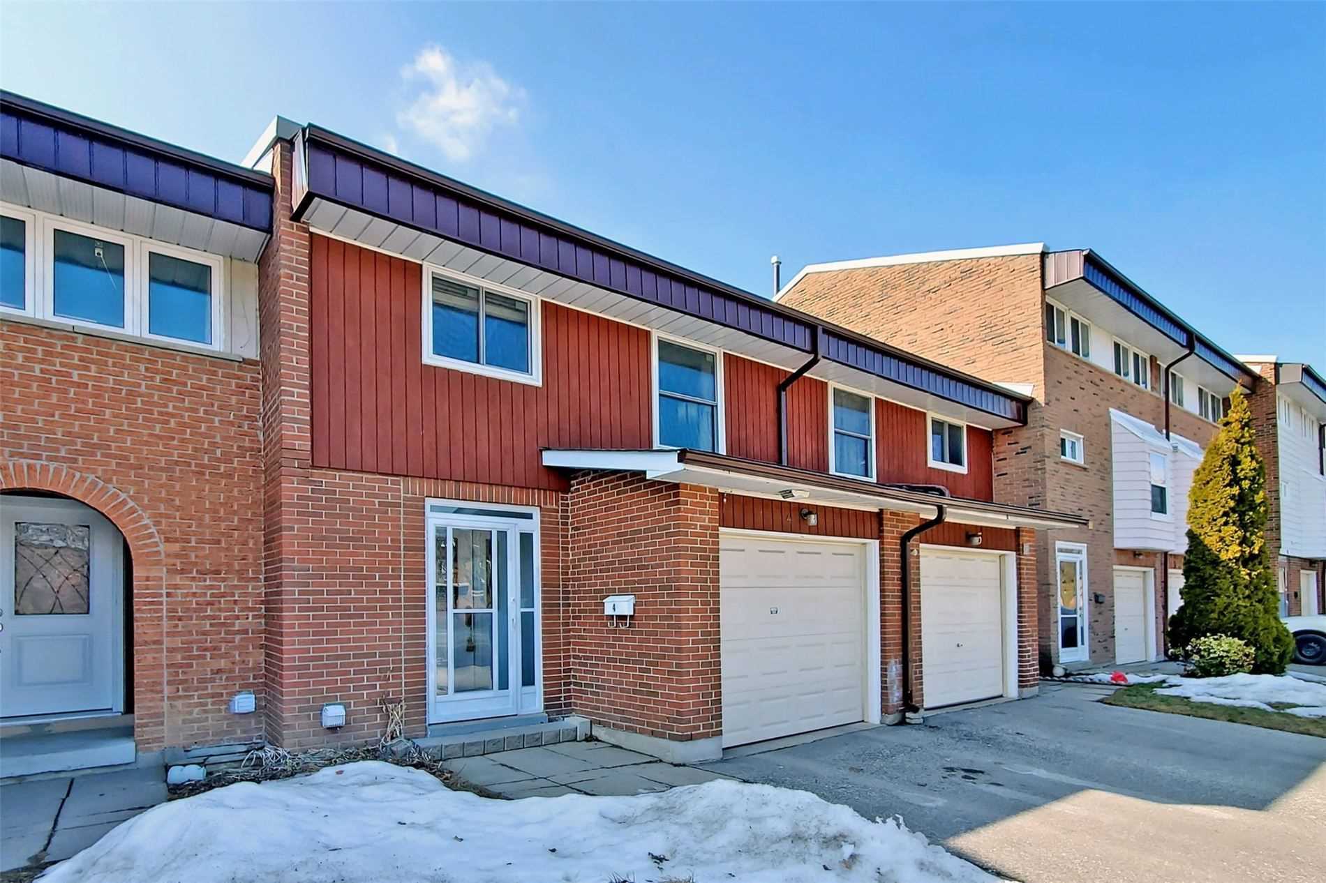 4 - 2800 Midland Ave, Scarborough | Sold, E5136567 | Condos.ca