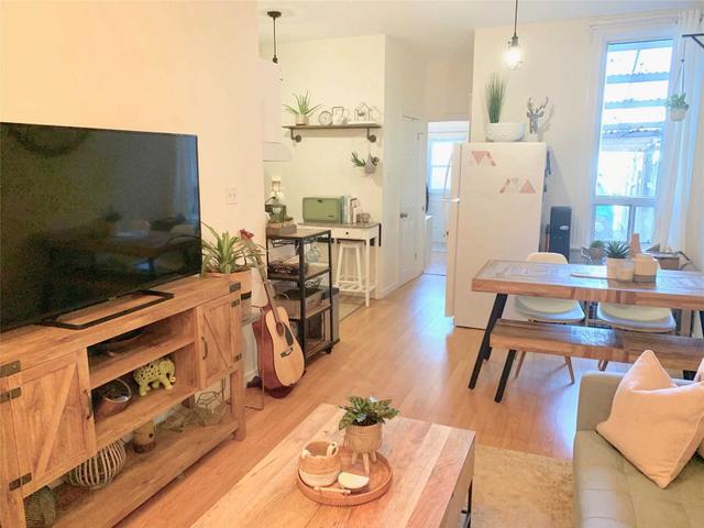 65 Hamilton St, Toronto, ON | Condos.ca