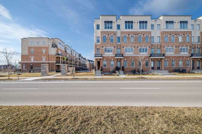 321 - 2318 Chevron Prince Path, Oshawa | Terminated, E5648309 | Condos.ca