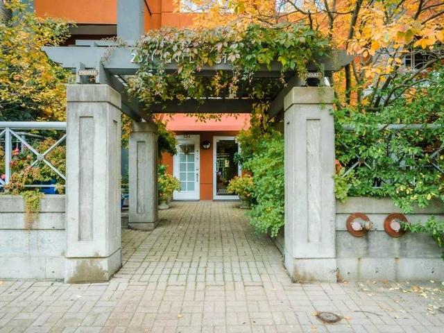 201 - 2371 Queen St E, Toronto | Expired, E5793768 | Condos.ca