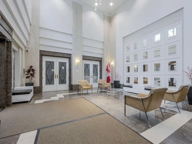 3033 - 68 Corporate Dr, Scarborough | Sold, E5796052 | Condos.ca