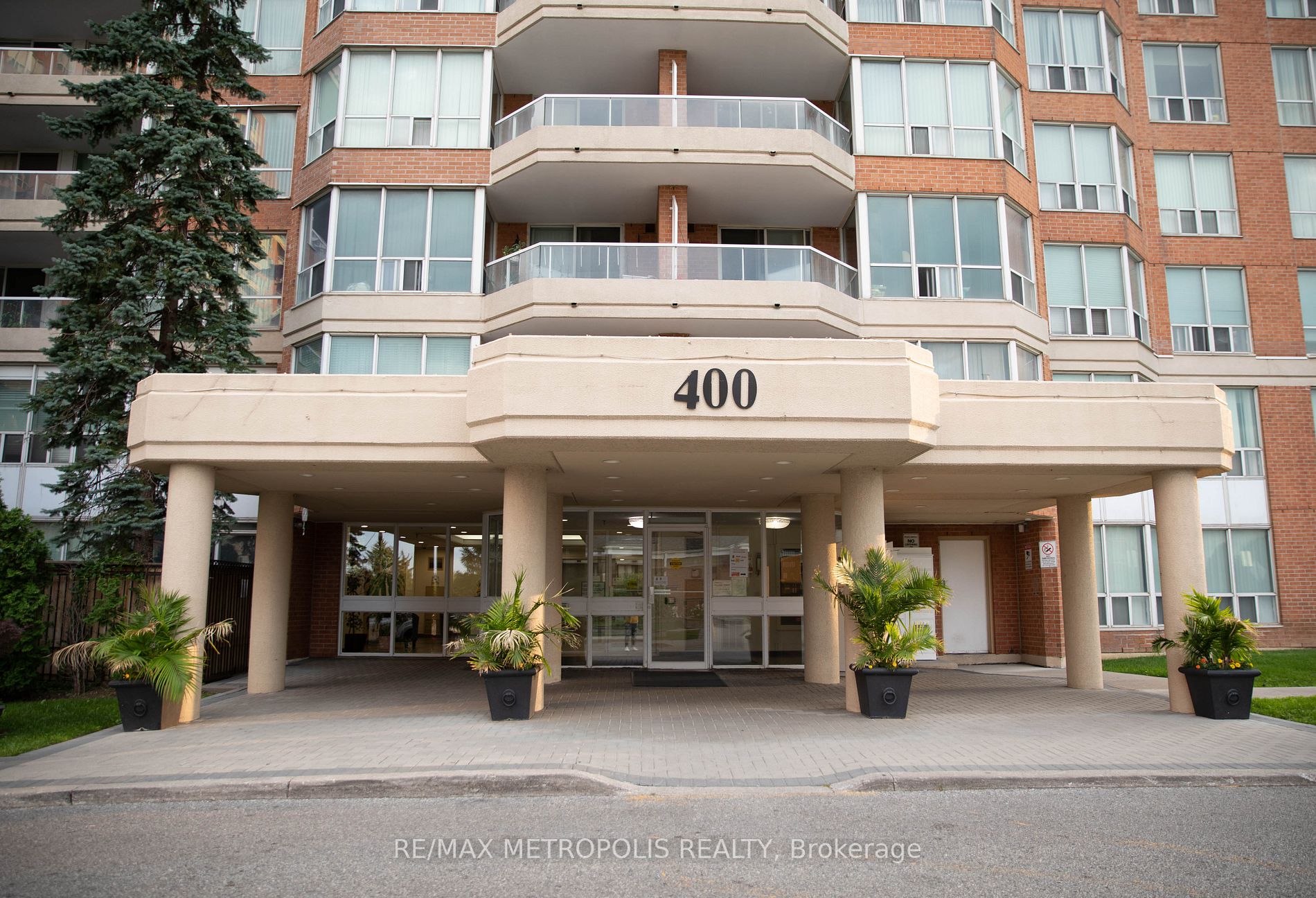 1402 - 400 Mclevin Ave, Scarborough | Sold, E6689118 | Condos.ca