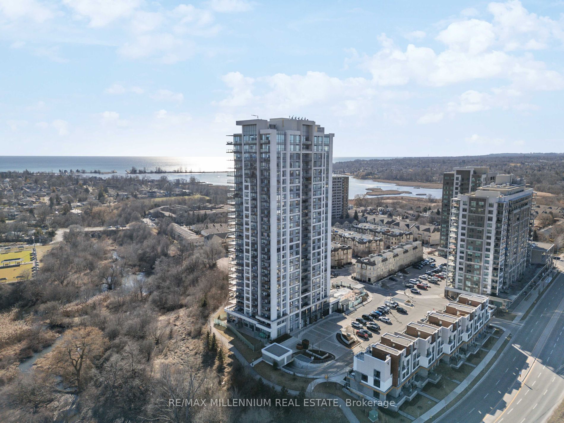 209 - 1255 Bayly St, Pickering | For Sale @ $679,000 | Condos.ca