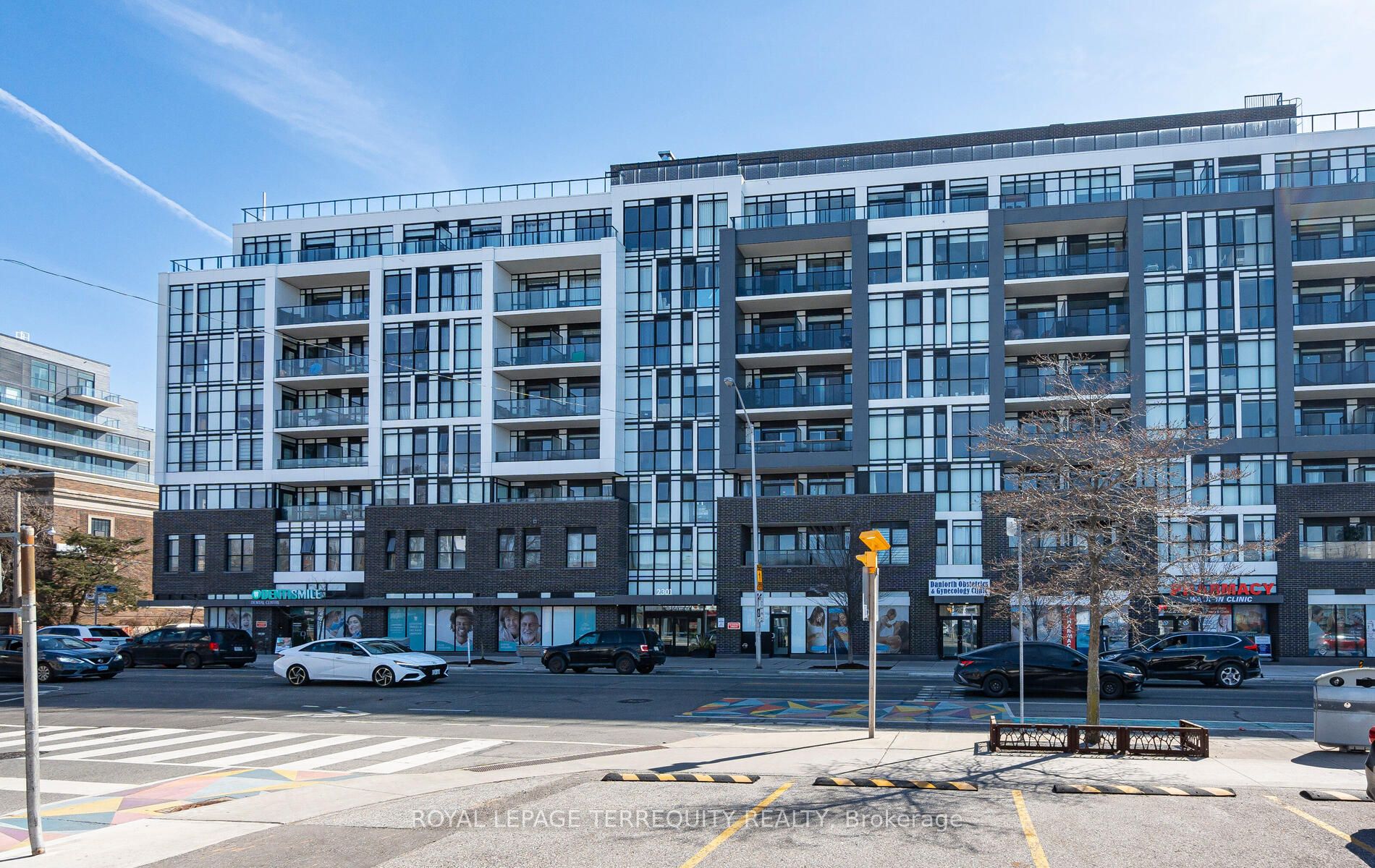 203 - 2301 Danforth Ave, Toronto | Sold, E8146516 | Condos.ca