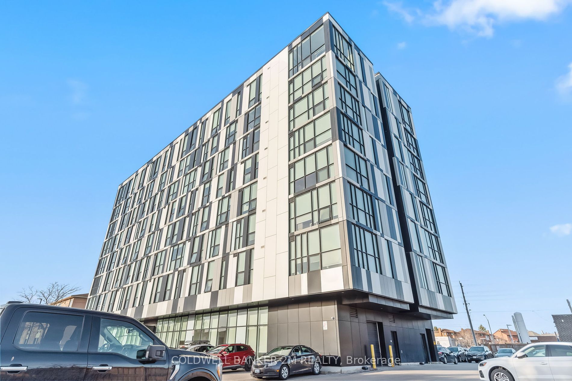 215 - 1900 Simcoe St N, Oshawa | For Sale @ $278,800 | Condos.ca