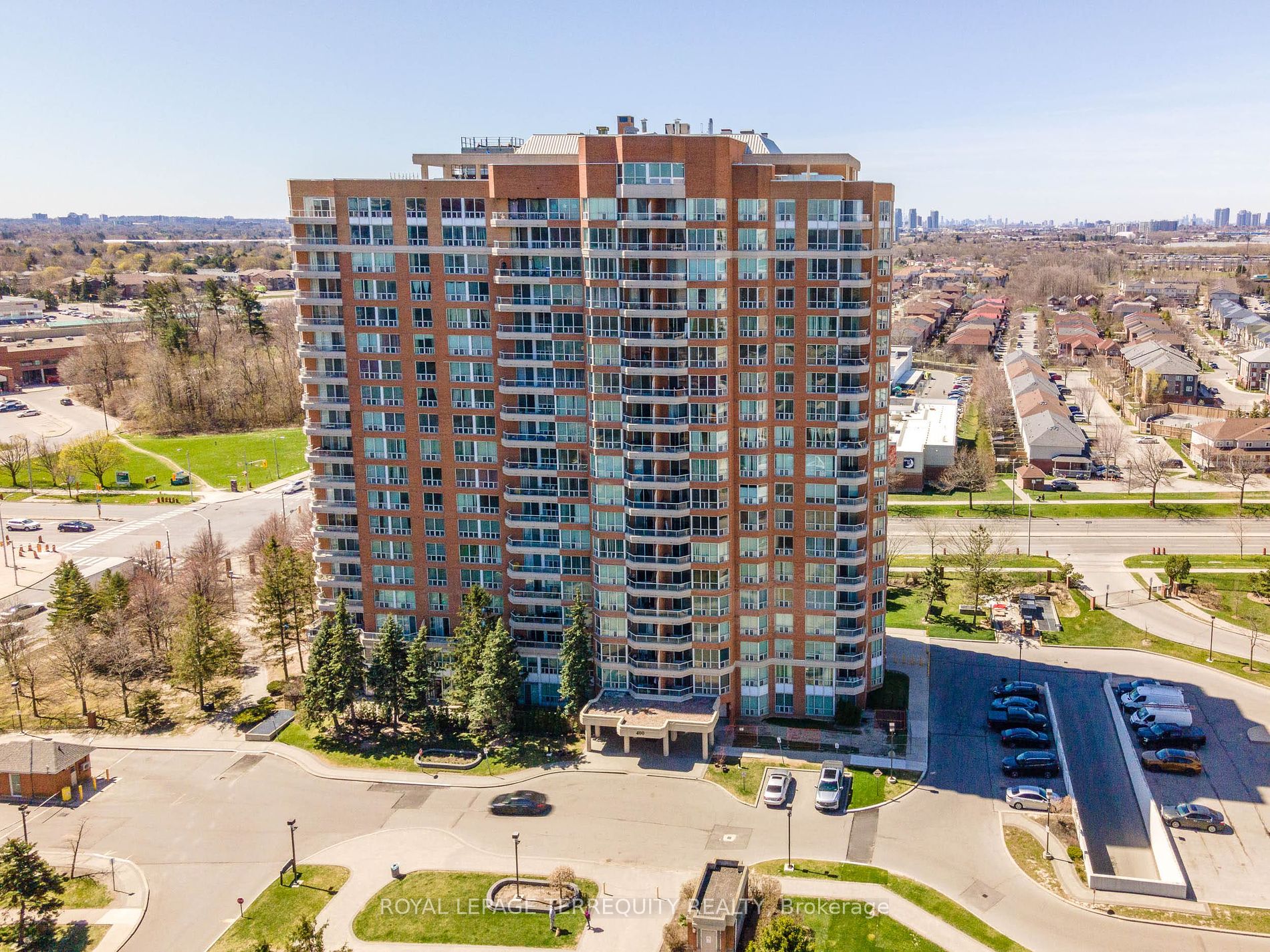 1906 - 400 Mclevin Ave, Scarborough | Sold, E8279618 | Condos.ca
