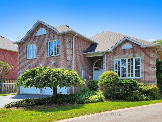 548 Mcleod Cres, Pickering | For Sale @ $1,175,000 | Property.ca