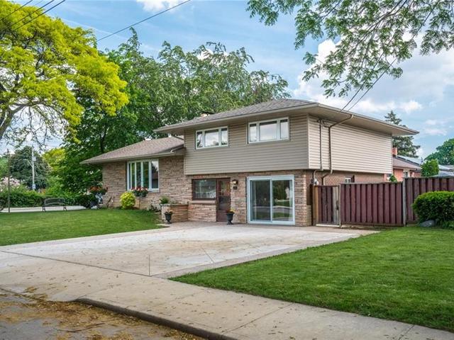 1 Skyland Dr, Hamilton, ON | Property.ca